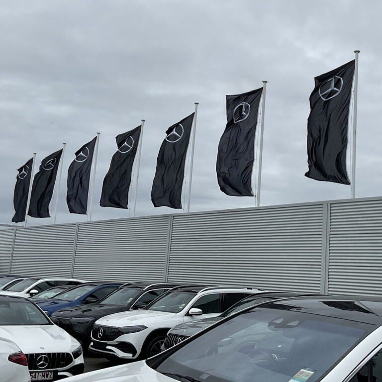 Mercedes Vertical 3500x1200mm - Auto Visuals