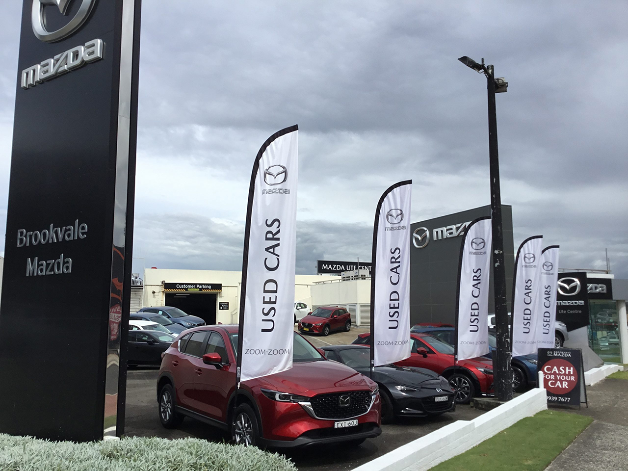 Mazda Flags for Mazda Car Dealers - Auto Visuals Limited