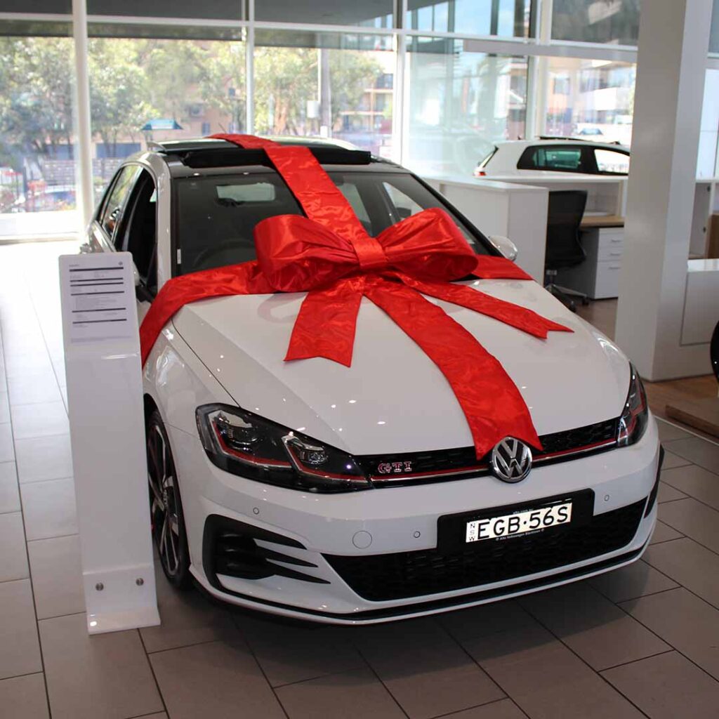 Giant Satin Bows Archives - Auto Visuals